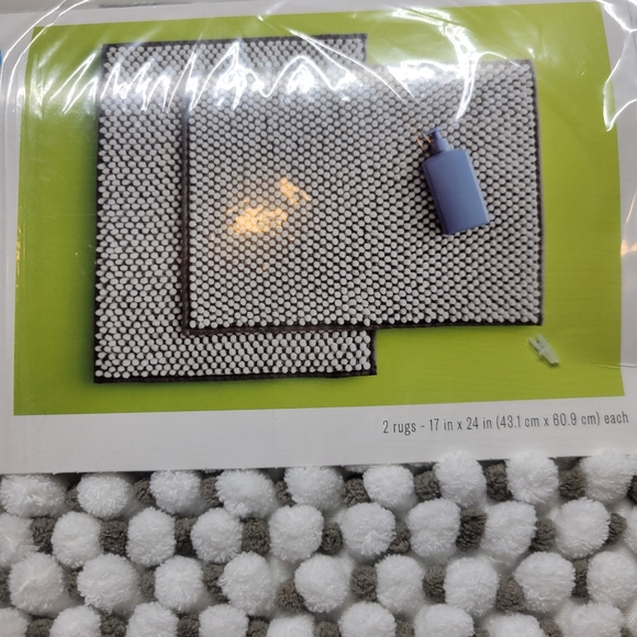 Room Essentials | Bath | Room Essentials Chenille Bath Rug Set 2 Piece ...